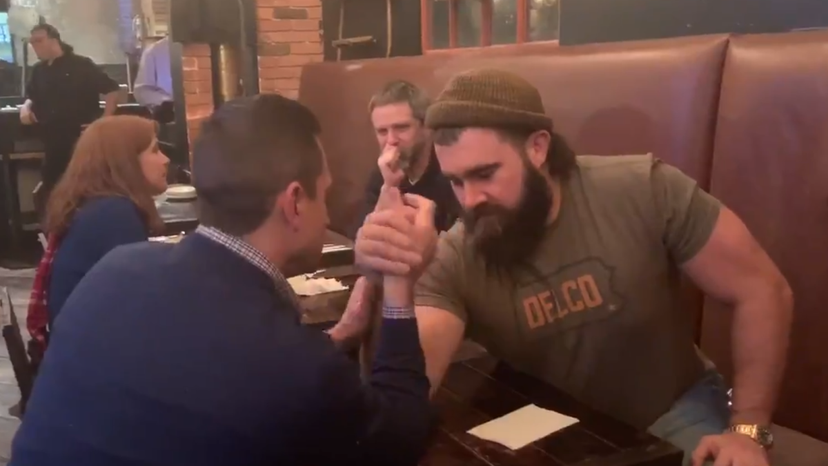 WATCH: Jason Kelce Arm Wrestles Man at Delco Bar – NBC10 Philadelphia