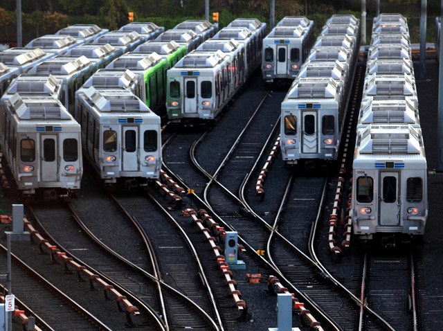 SEPTA El Trains Vandalized at City Rail Yard – NBC10 Philadelphia