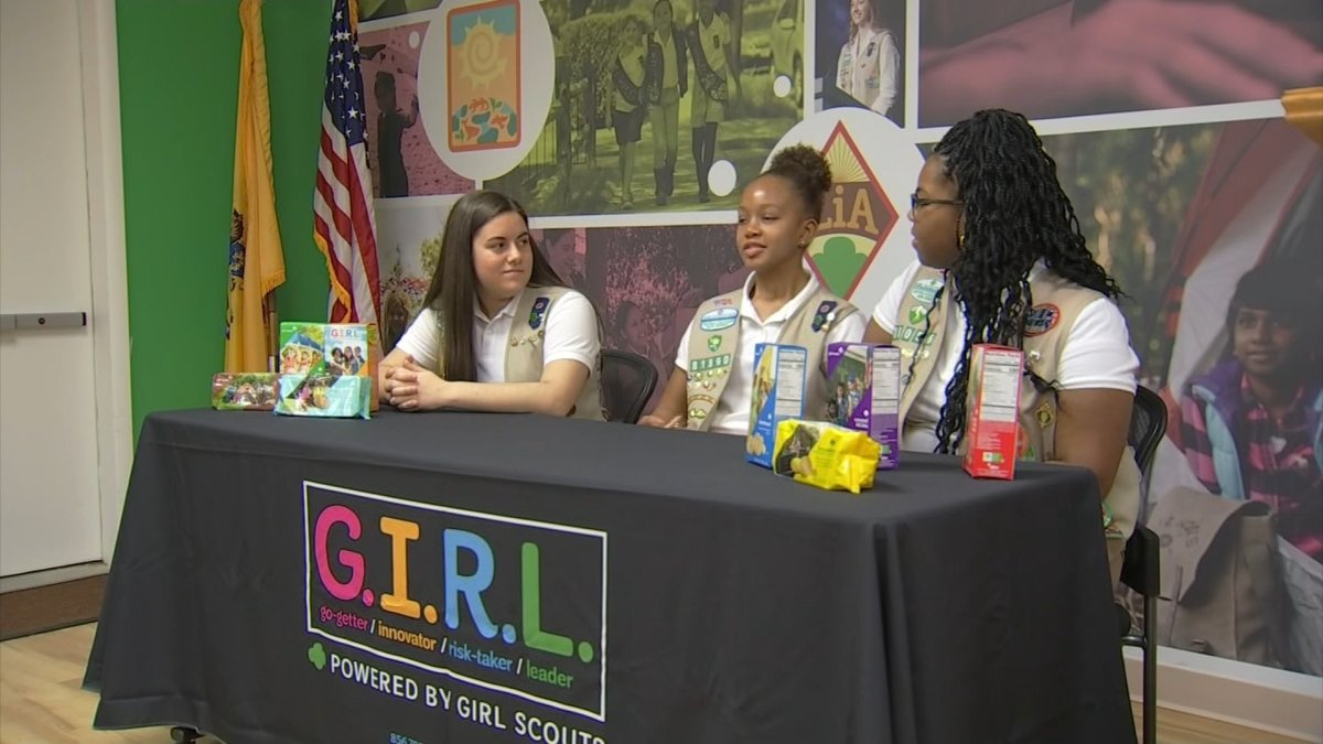 Photos of Local Scouts on Girl Scout Cookies – NBC10 Philadelphia