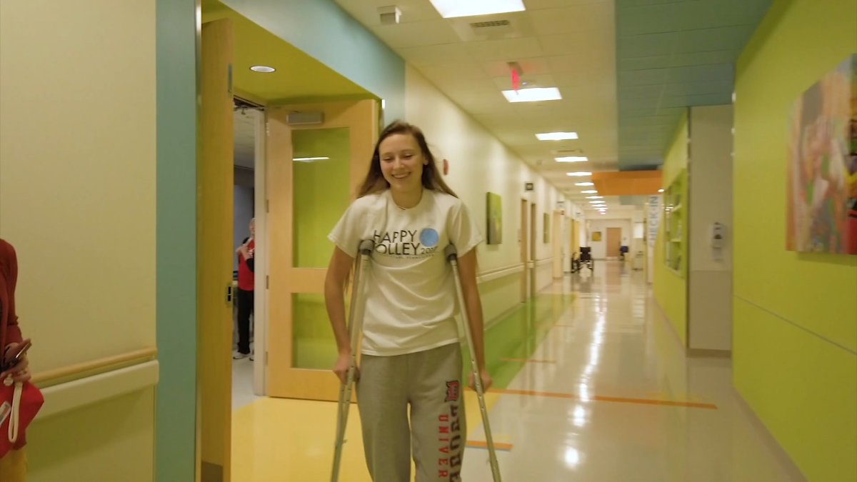 Cheerleader Able to Walk Less Than 3 Months After Devastating Injury ...