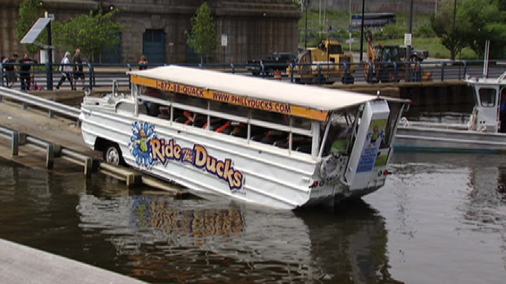 Duck Boat Stalls on Del. River – NBC10 Philadelphia