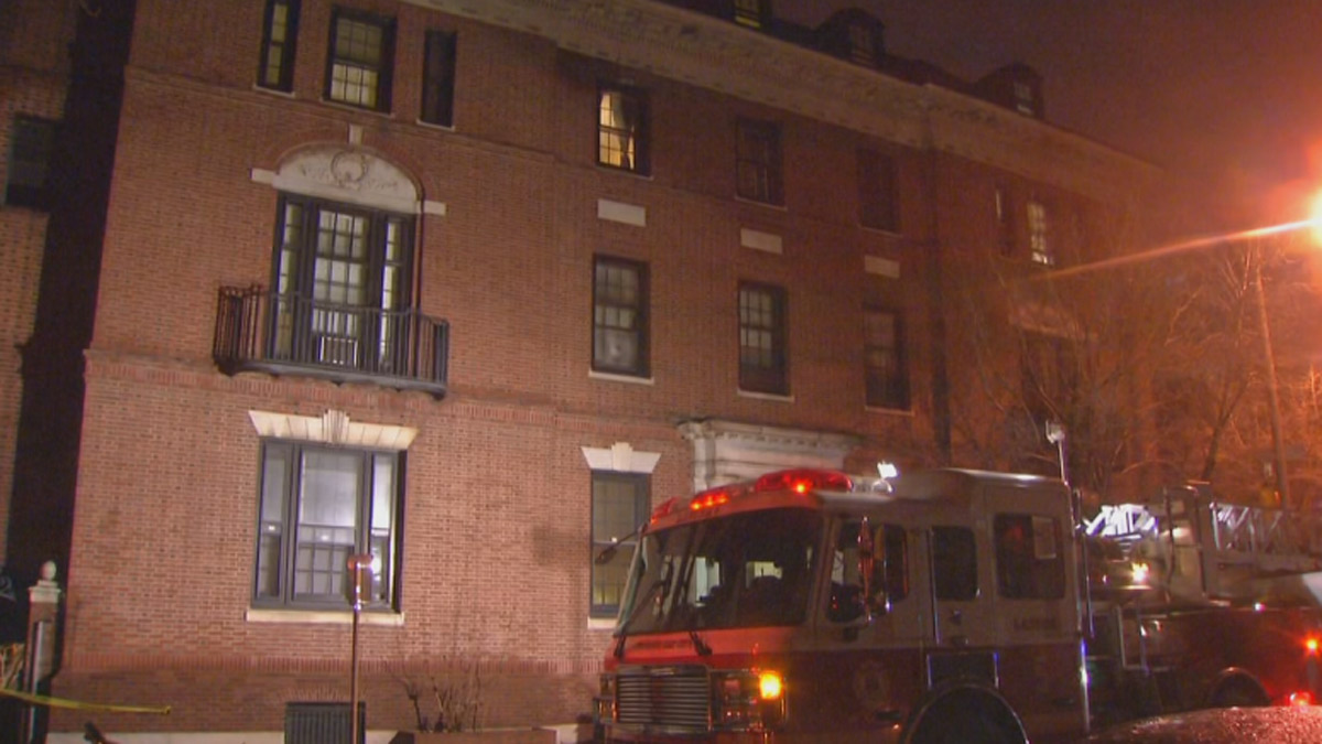 Man Dies After Rittenhouse Square Fire Escape Collapses – NBC10 ...