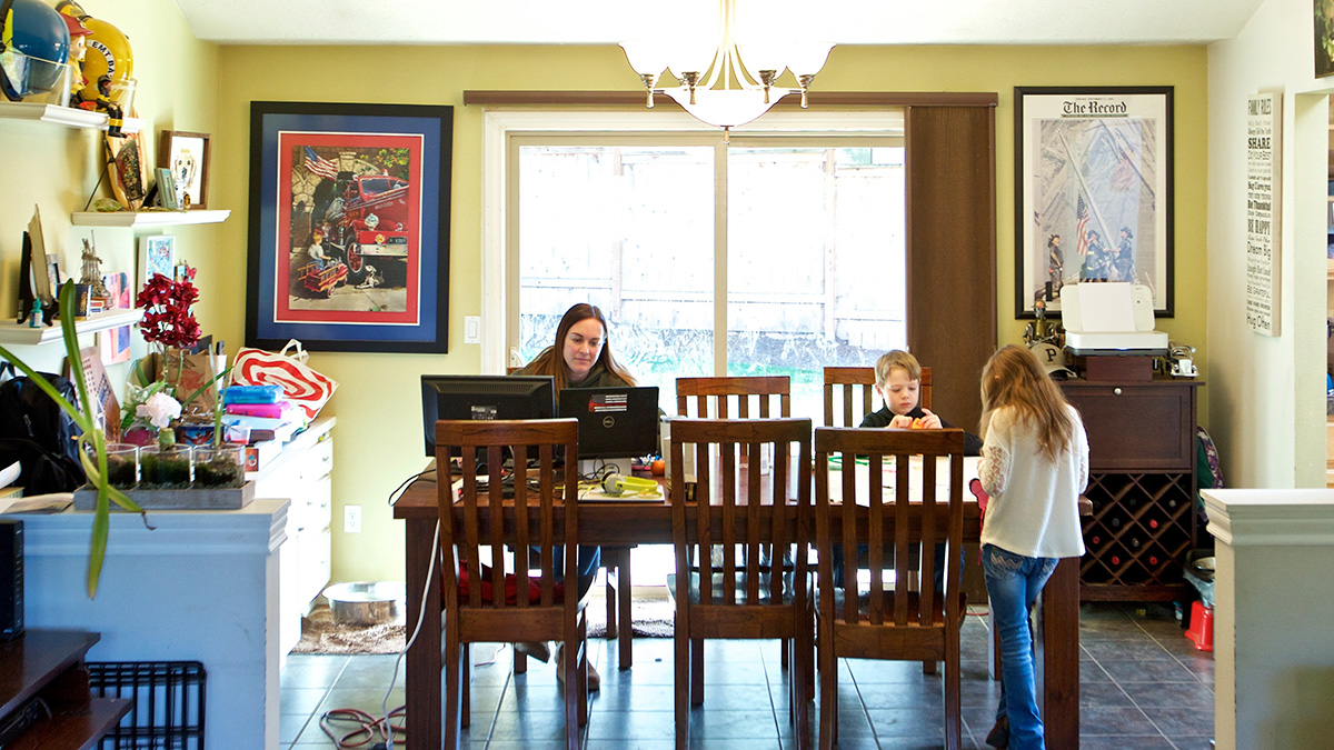 ‘I Just Can’t Do This’: Harried Parents Forgo Home School – NBC10 ...