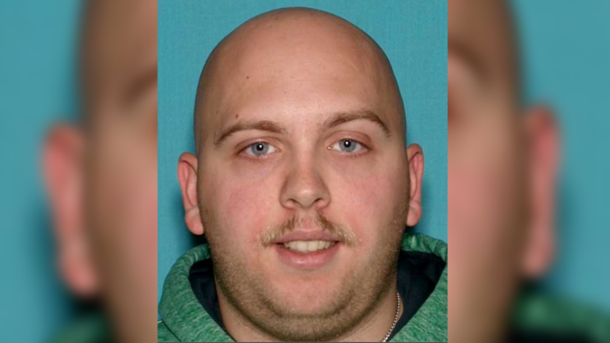 New Jersey Officer Convicted of Hitting Handcuffed Teenage Girl in Face ...