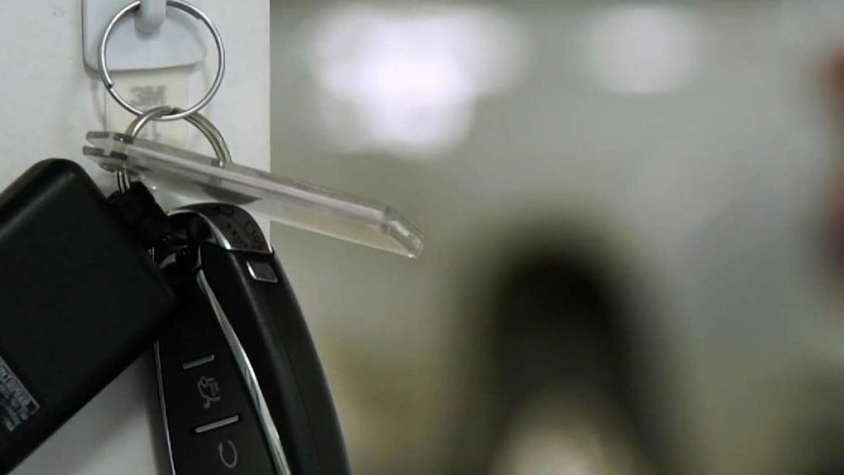 3 Philly men accused of using cloned key fobs to steal vehicles – NBC10 ...