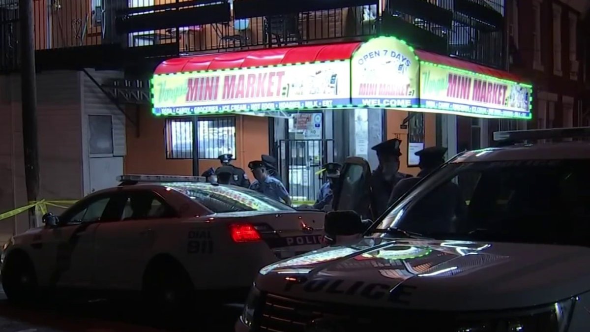 Customer Returns to Philadelphia Corner Store Minutes Later to Shoot ...