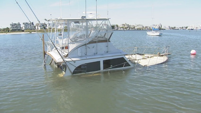 Half Sunken Boat Still In the Water – NBC10 Philadelphia