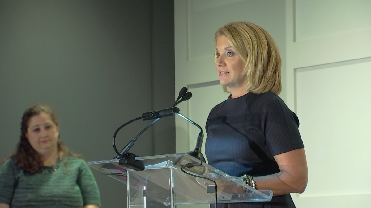 NBC10’s Tracy Davidson Is Honored With Integrity Award – NBC10 Philadelphia