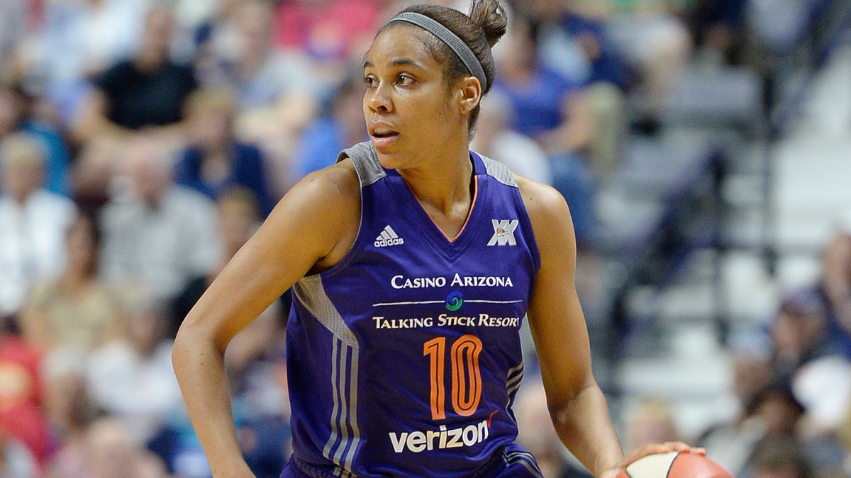 Report: Sixers Promote Lindsey Harding to Become 1st Female Assistant ...