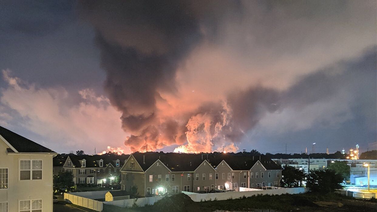 Pictures: South Philadelphia Refinery Explosion and Fire – NBC10 ...