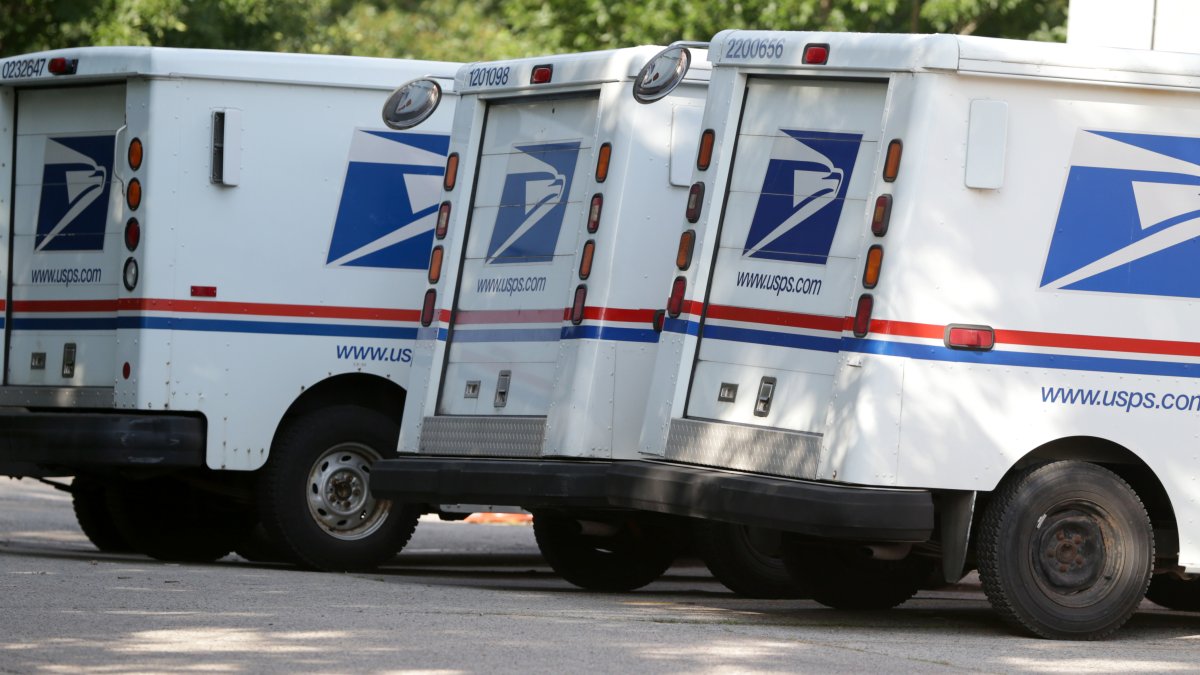 USPS Gets Final Signoff to Order New Gas-Powered Vehicles – NBC10 ...