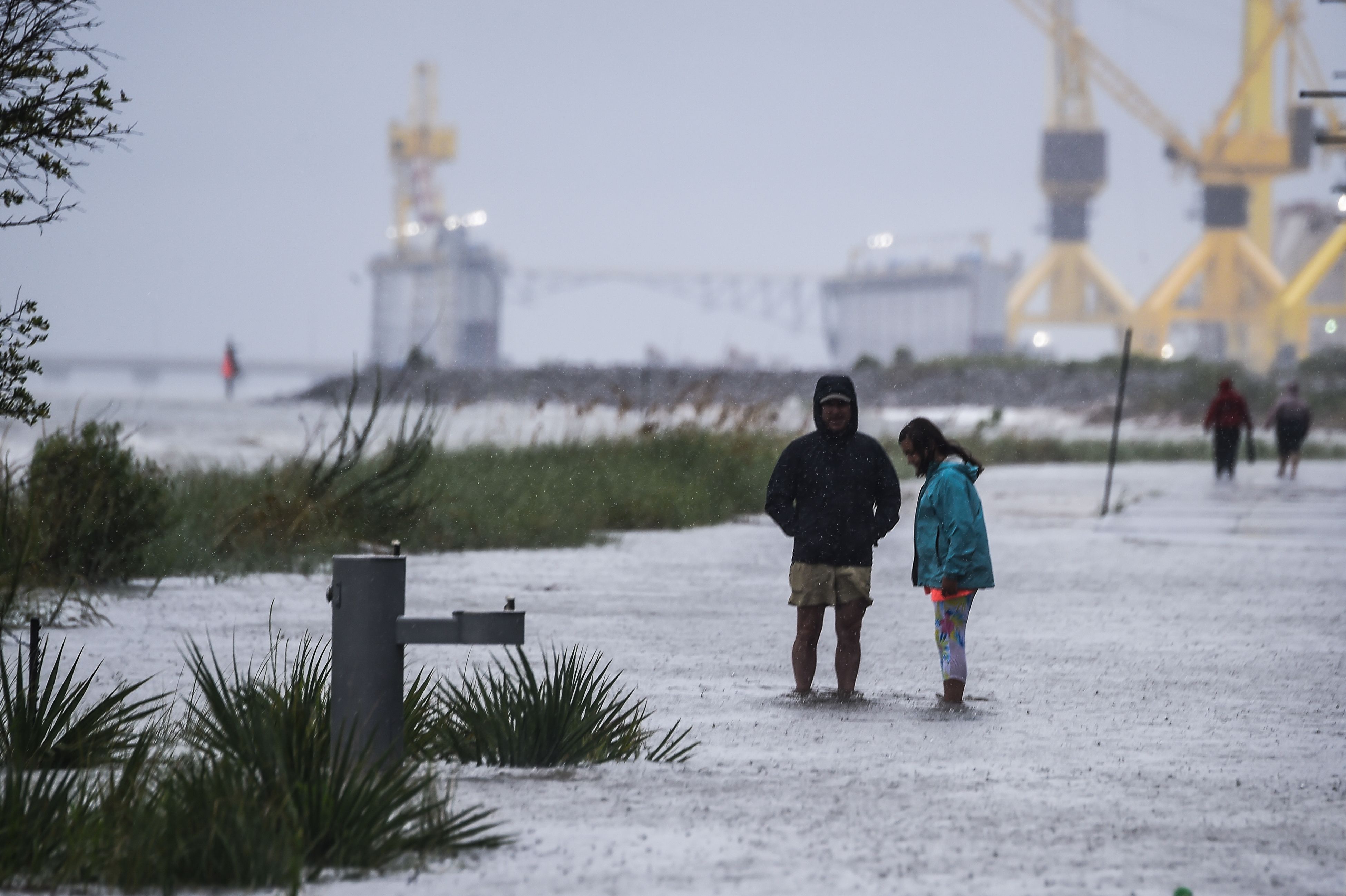 Hurricane Sally Slams into Gulf Coast, Drenching Florida and Alabama ...
