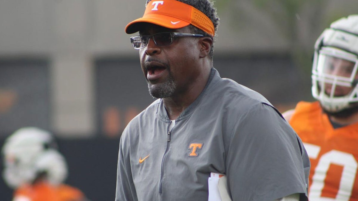 Eagles Add Former Auburn Star Tracy Rocker as Defensive Line Coach ...