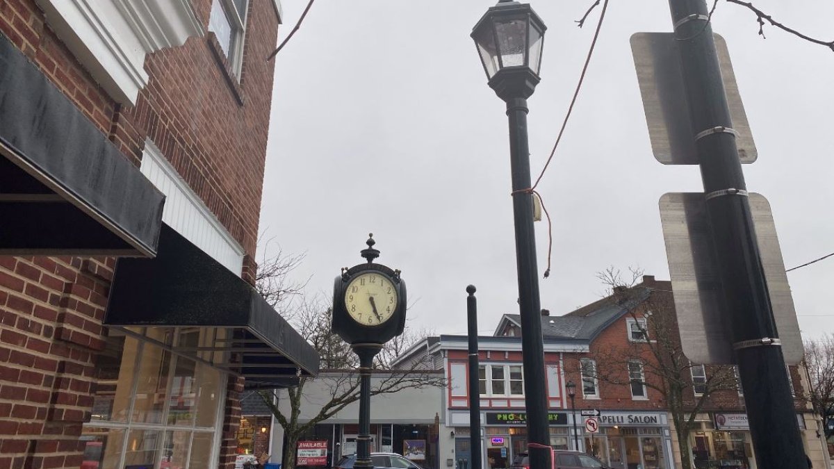 PECO Pulls the Plug on Narberth’s Street Lights Running on Free ...