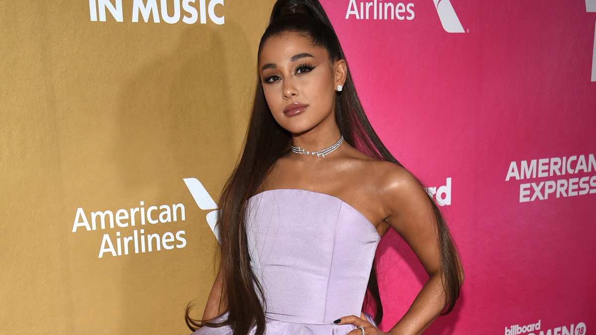Ariana Grandes Wedding Dress Revealed All The Details On Her Big Day