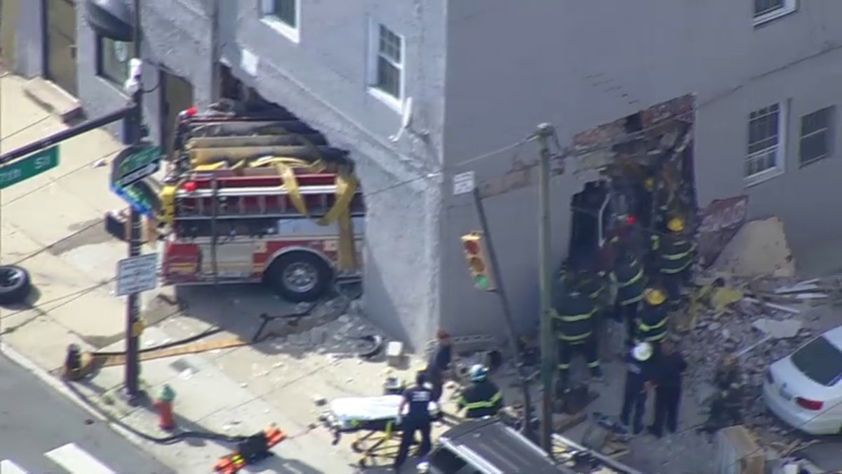 Firefighter Hurt When Fire Engine Crashes Into North Philadelphia ...