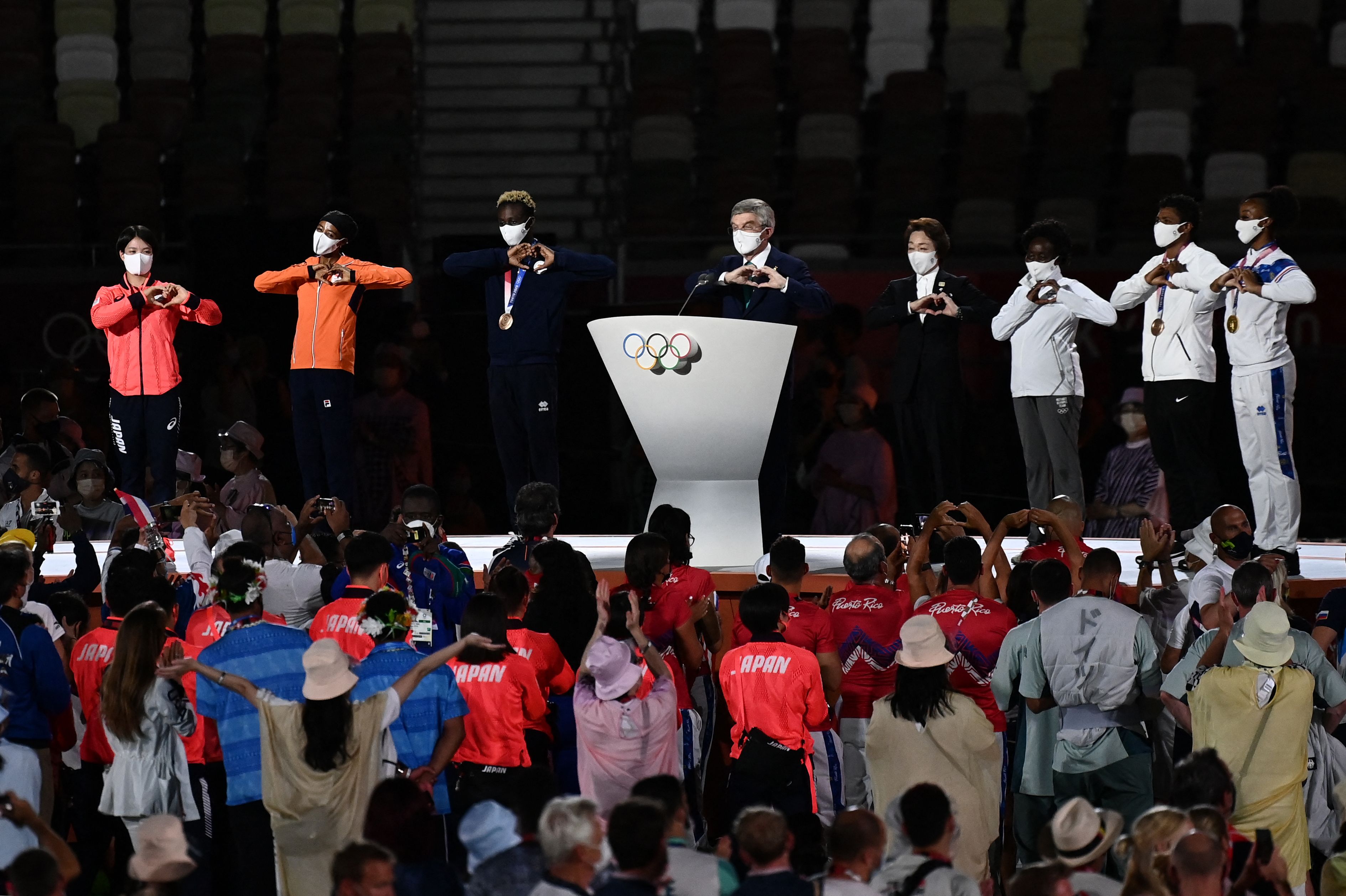 Tokyo Olympics Closing Ceremony in Pictures – NBC Sports Philadelphia