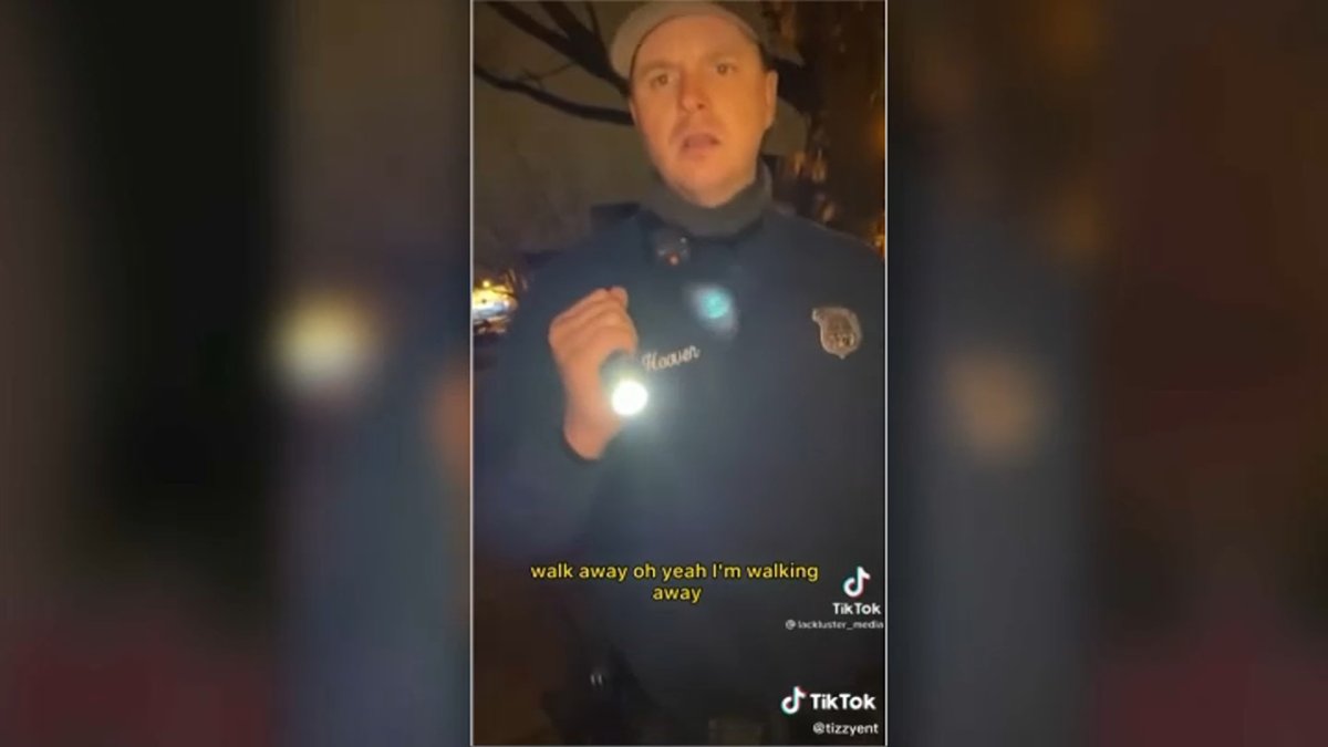 Philly Police Investigate Viral Video Of Officer Confronting Man Nbc10 Philadelphia 8101