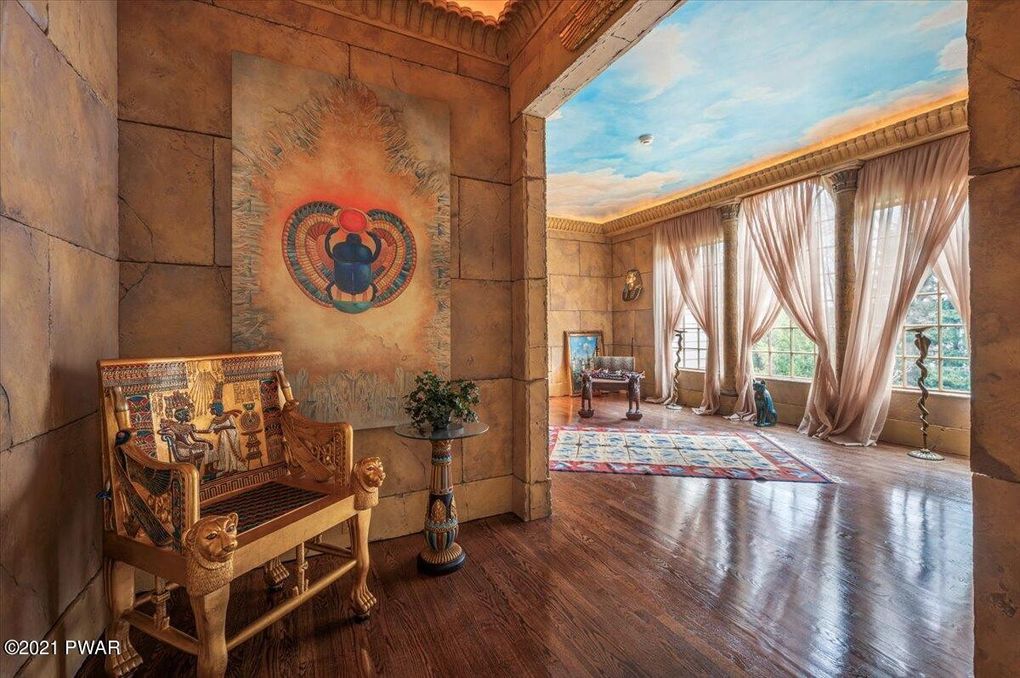 A Look Inside the Massive Lehigh County Mansion – NBC10 Philadelphia