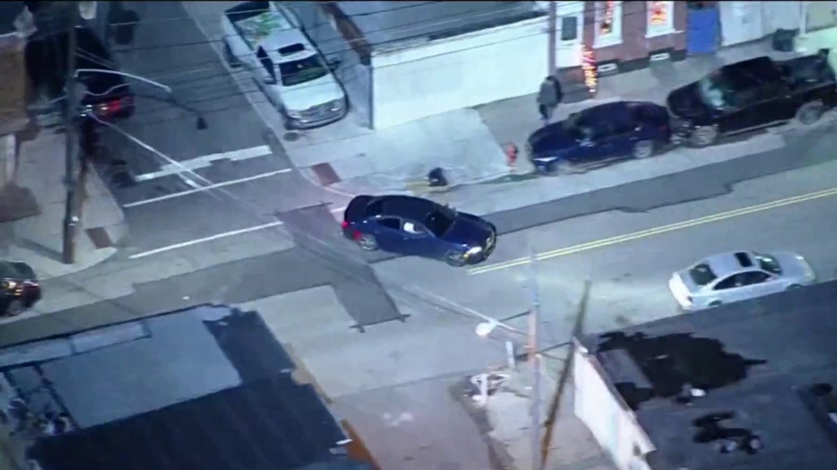Police Arrest 2 Armed Robbery Suspects After Chase Through North Philly ...