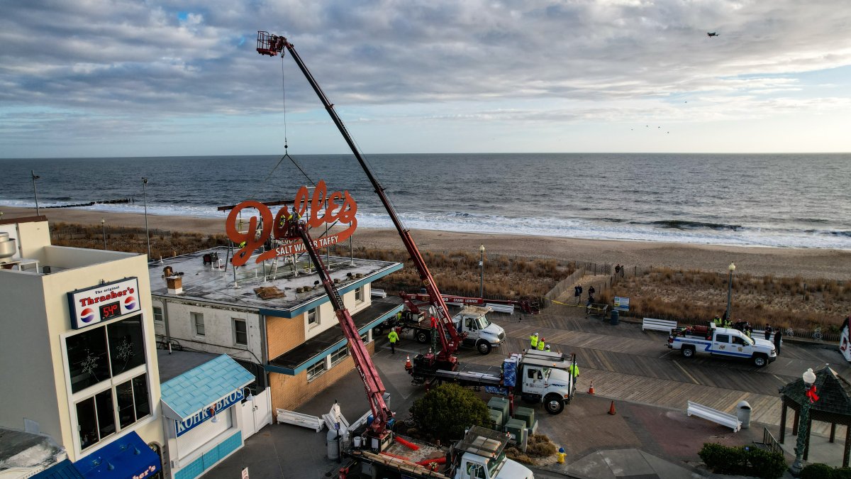 Rehoboth Beach’s Beloved Dolle’s Sign Finds a New Home – NBC10 Philadelphia