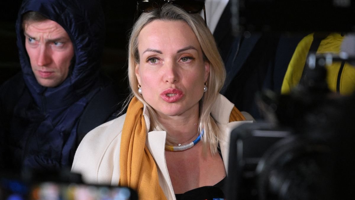 Russian Journalist Facing New Charges Over Continued War Criticism ...
