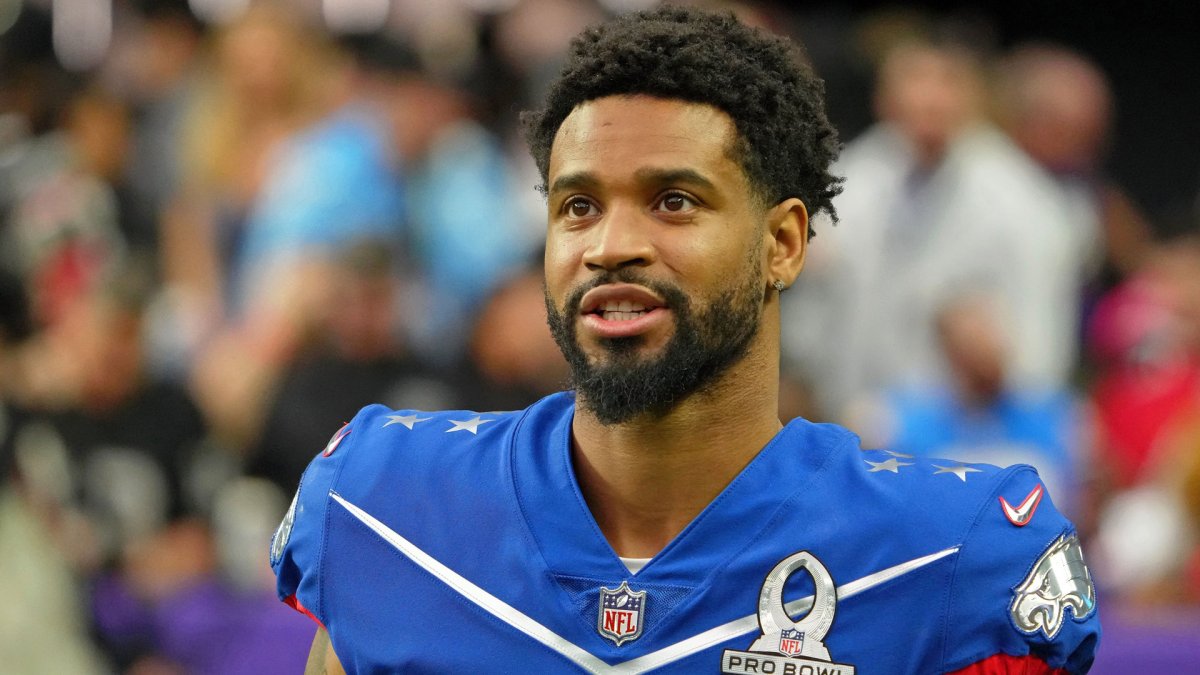 Eagles Reportedly Restructure Darius Slay’s Contract, Create Additional ...