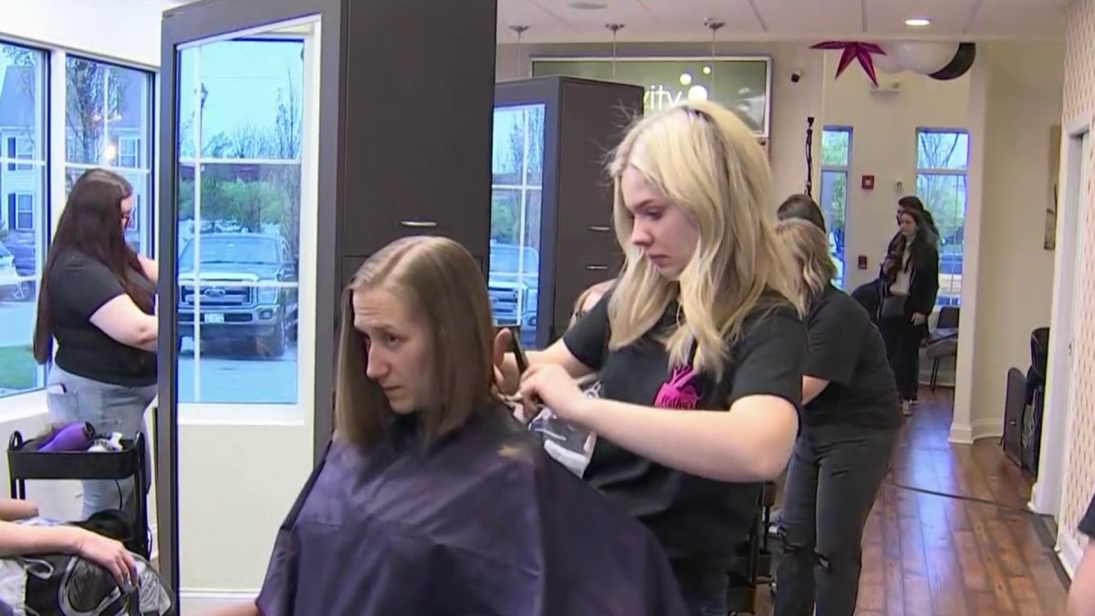 WMMR’s Kathy Romano Hosts ‘Kathy’s Cuts’ to Support Wigs for Kids ...