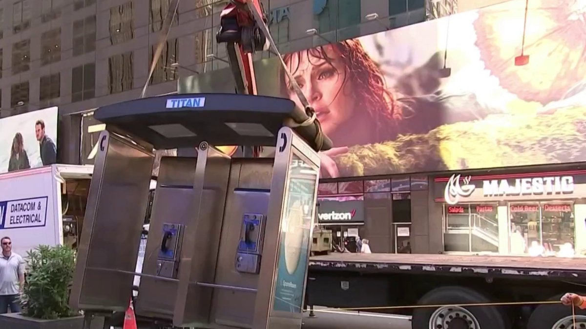 Last Public Payphone Removed in NYC – NBC10 Philadelphia