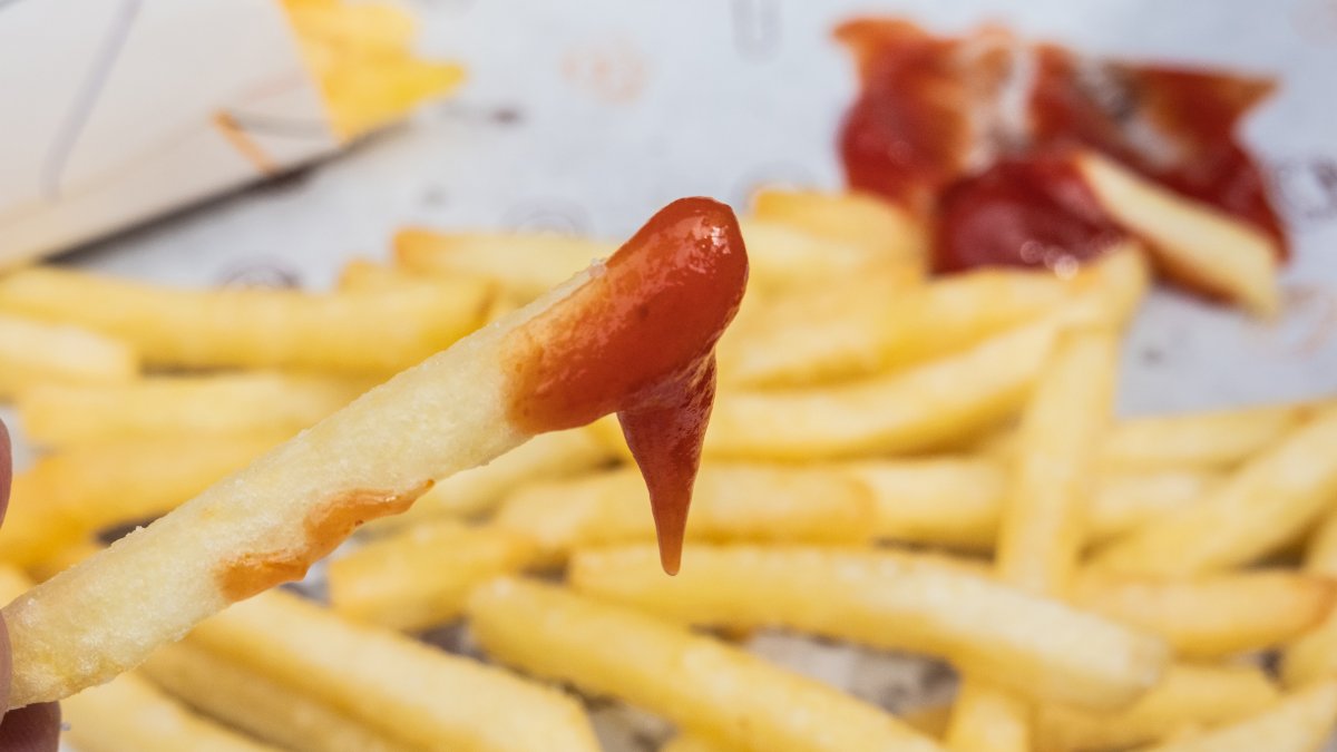 National Fry Day: 5 Places You Can Grab Free, Discounted Fries – NBC10 ...