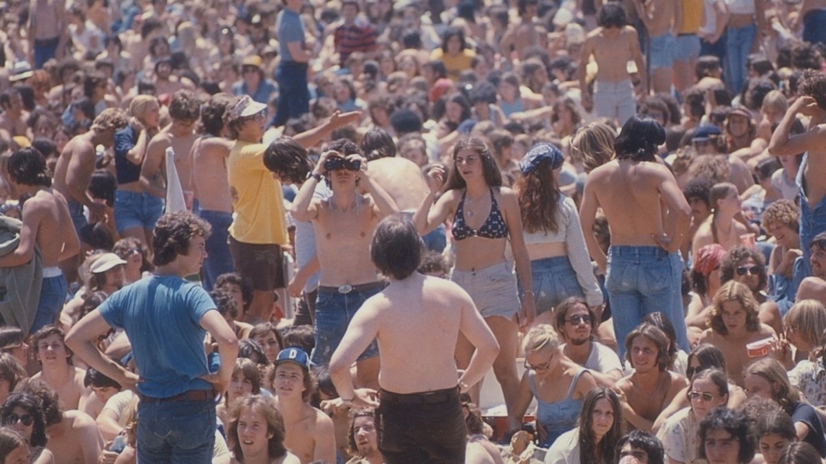 PHOTOS: Live Aid Concert at John F. Kenney Stadium in July 1985 – NBC10 ...