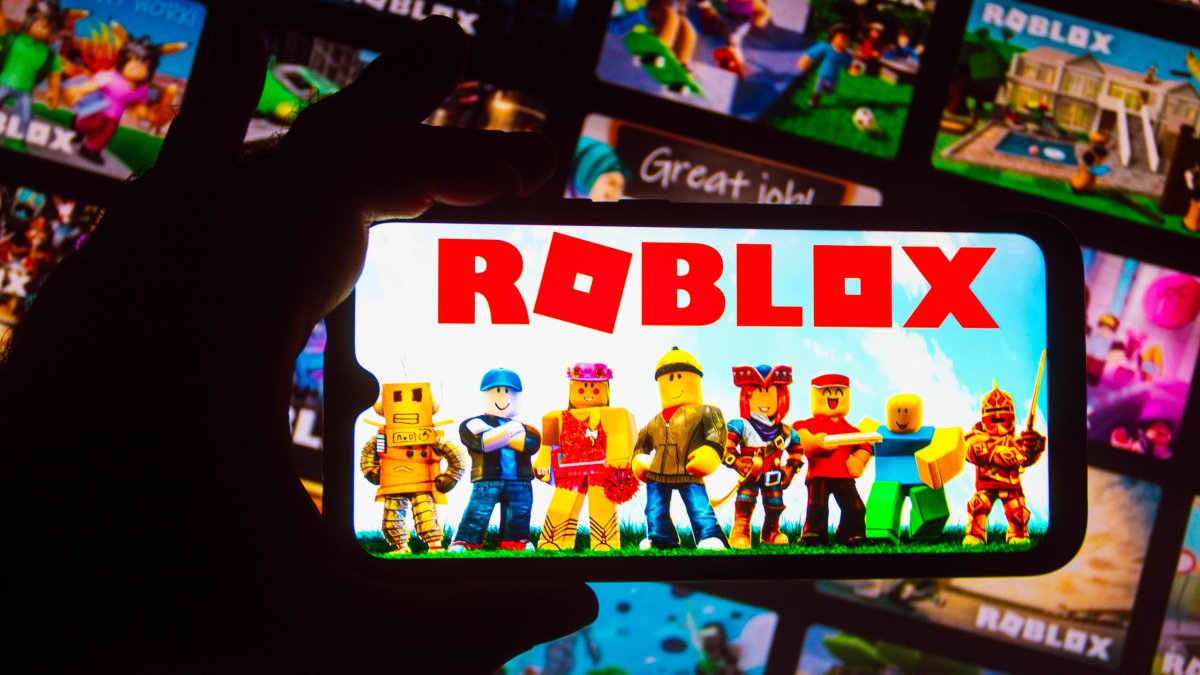 Millions flocking to grow virtual gardens in viral Roblox game – NBC10 ...