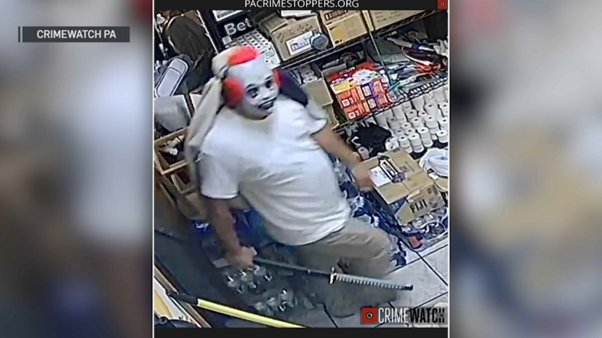Masked ‘Clown’ Caught on Cam Using Sword to Rob PA Store – NBC10 ... Masked ‘Clown’ Caught on Cam Using Sword to Rob PA Store – NBC10 ...