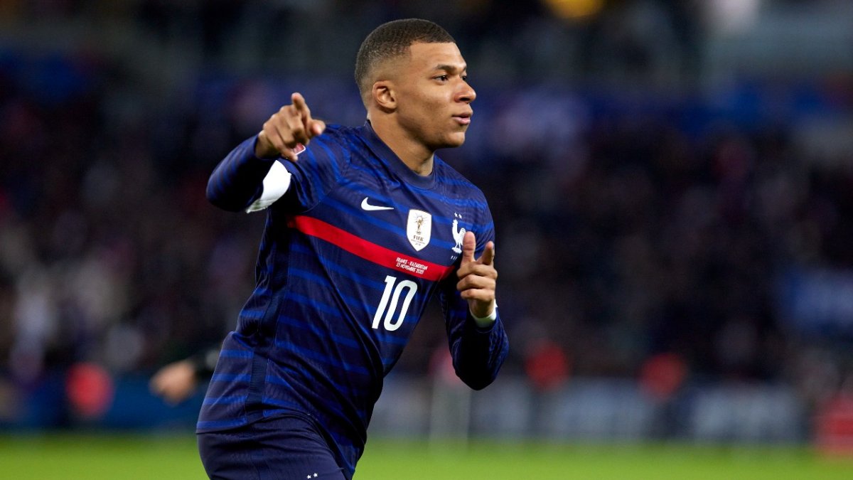 5 Things to Know About 2018 FIFA World Cup Champion Kylian Mbappé ...