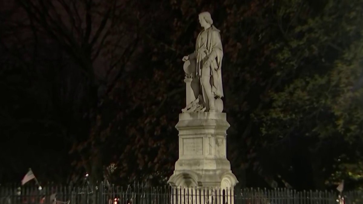 Crews Remove Box Around South Philly’s Columbus Statue – NBC10 Philadelphia