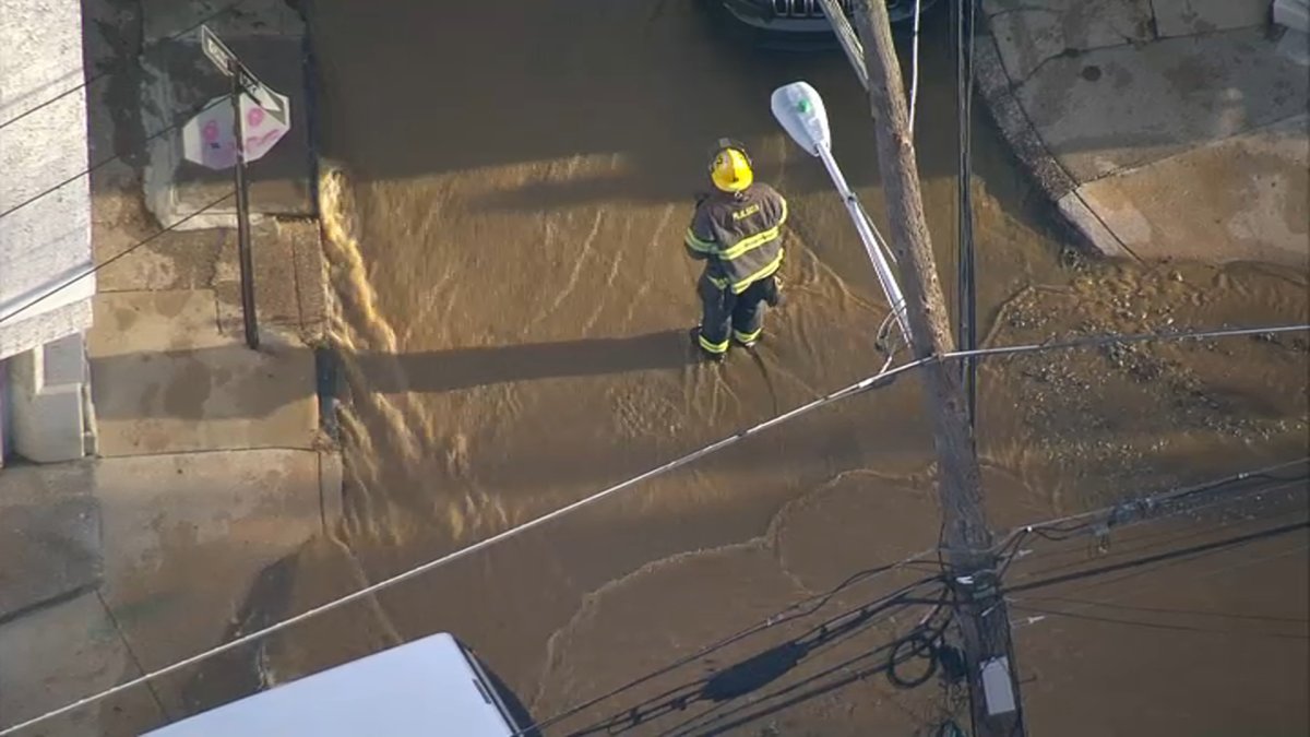 Water Main Breaks Send Water Rushing Through Manayunk Streets – NBC10 ...