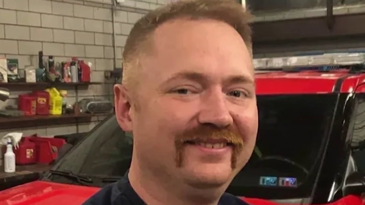 Firefighter Injured in Fall From Rowhome Roof – NBC10 Philadelphia