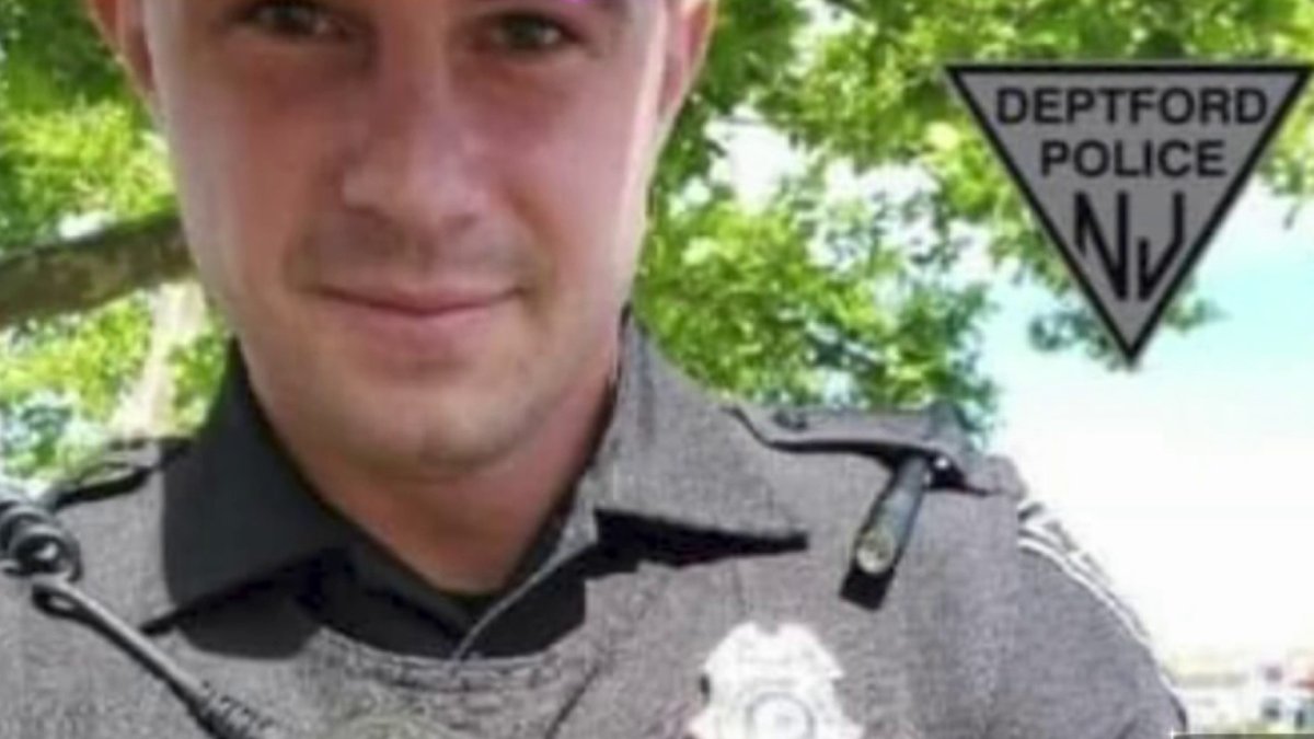 Deptford Community Comes Together to Support Injured Police Officer ...