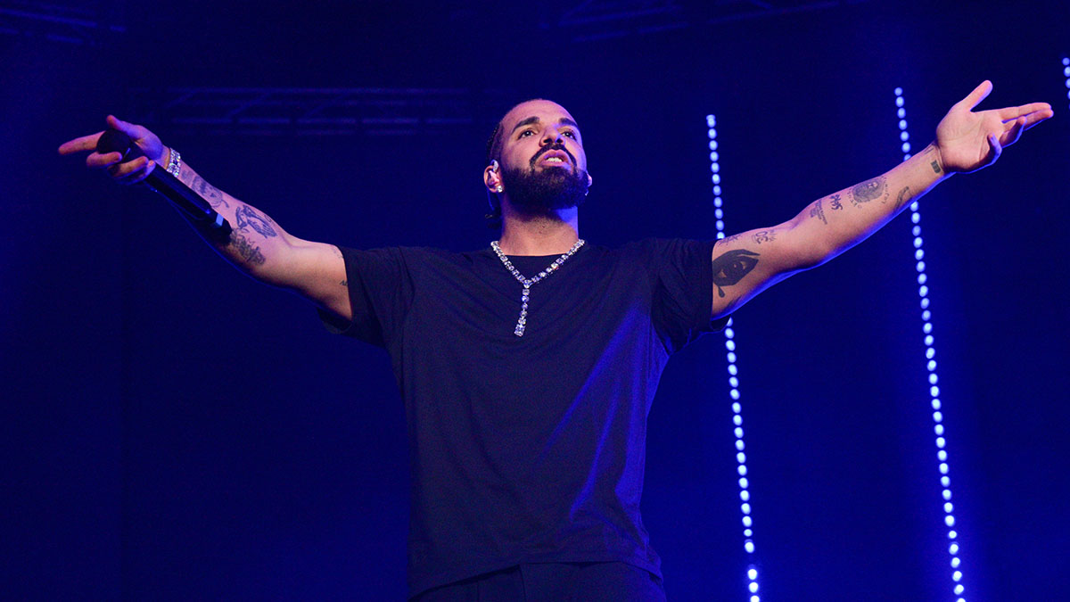 Ticketmaster Hit With Class-Action Lawsuit Over Doubling Drake Ticket Prices – NBC10 Philadelphia