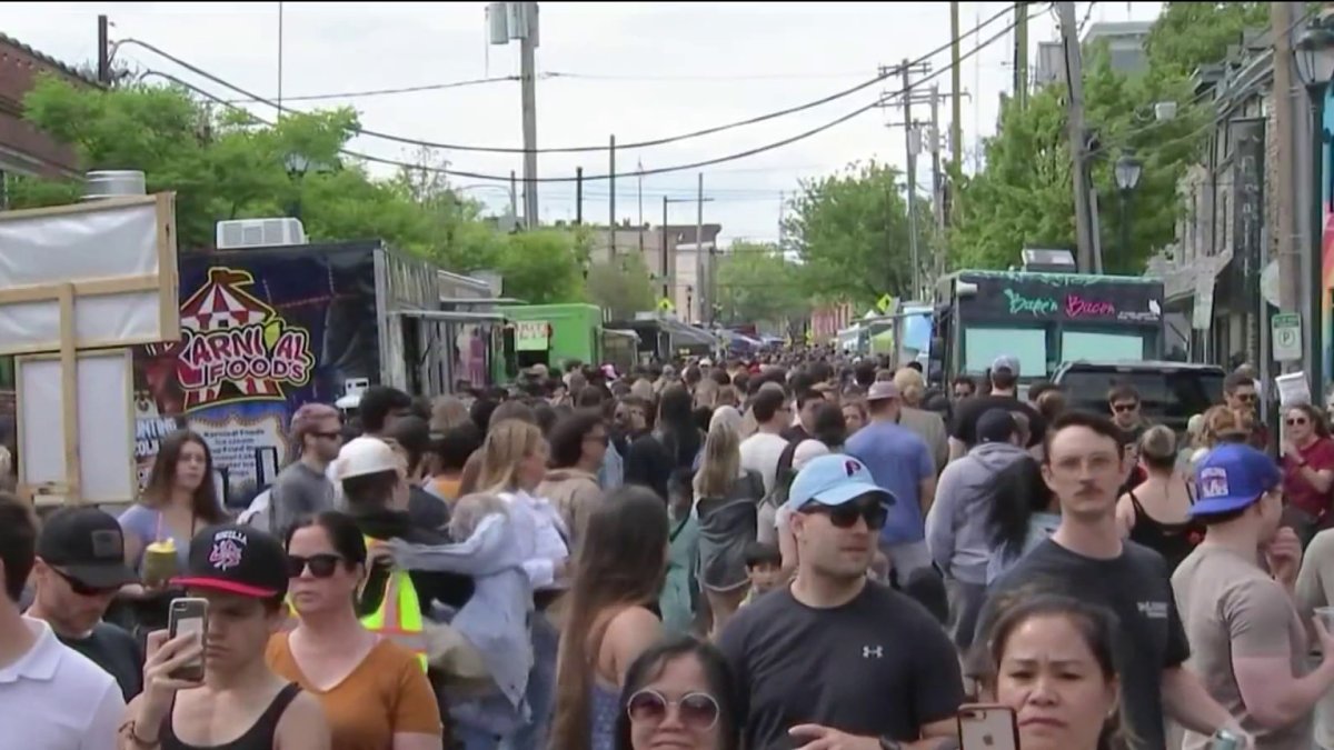 Crowds Gather for Music, Food and Fun at the Manayunk StrEAT Food ...