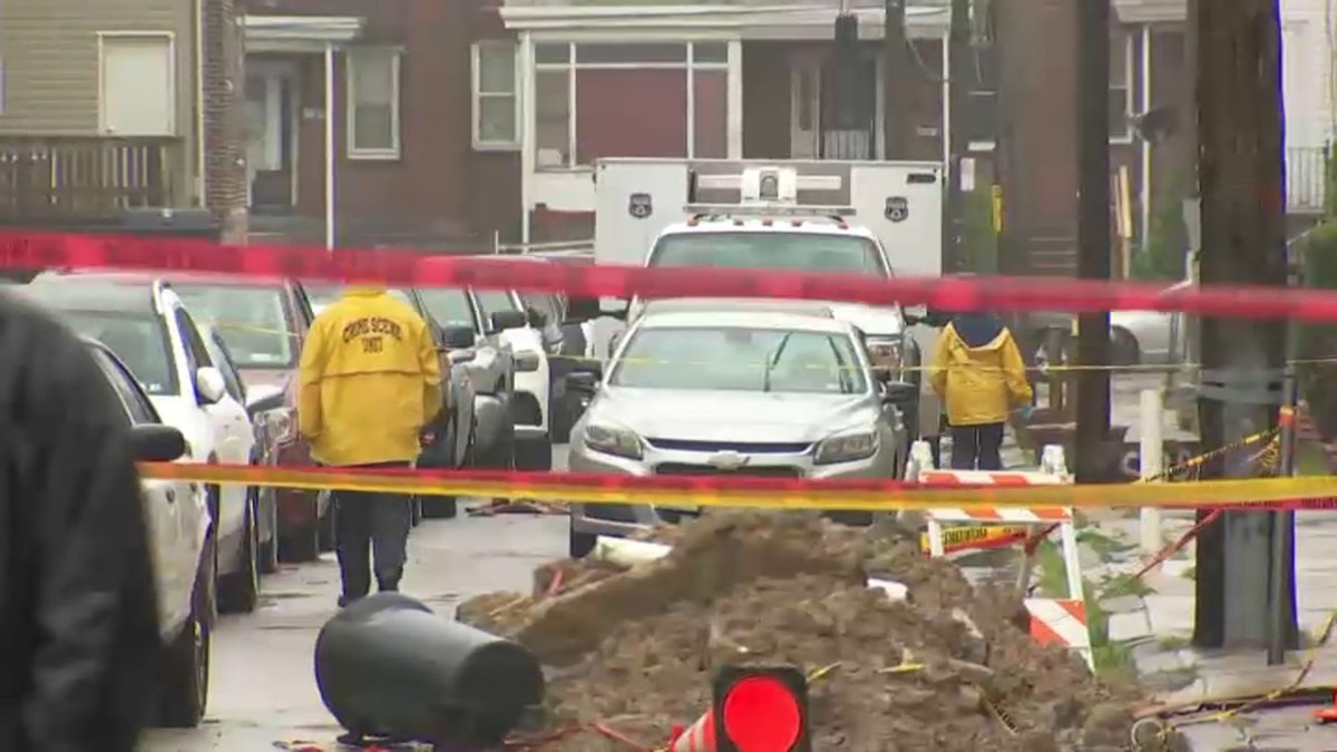 Police Id 2 Persons Of Interest In Triple Homicide In Philadelphia