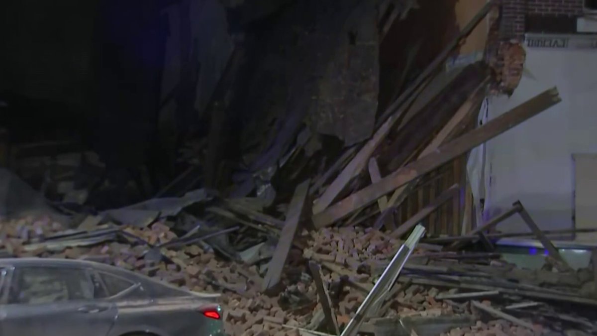 Building Collapses Onto North Philadelphia Sidewalk, 2 Hurt – NBC10 ...