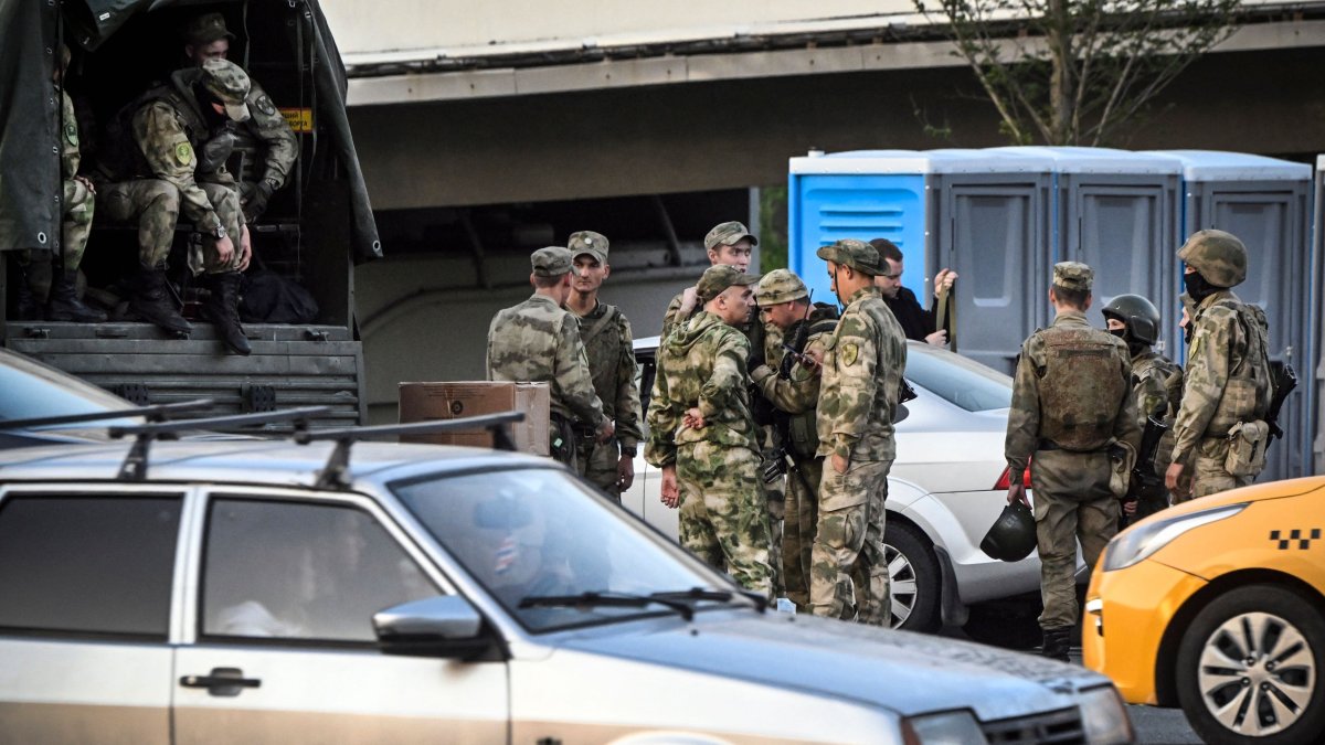 Mercenary chief halts Moscow advance, Wagner soldiers won’t be ...