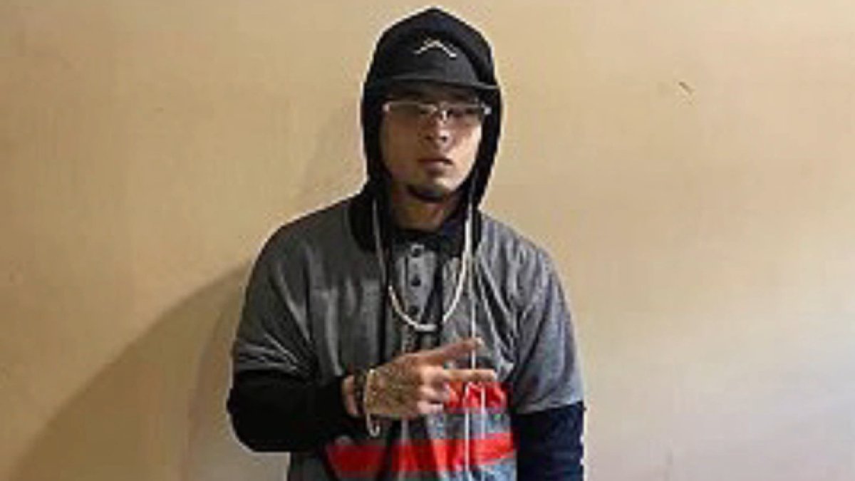 Officials ID Philly police officer who shot and killed man in ...