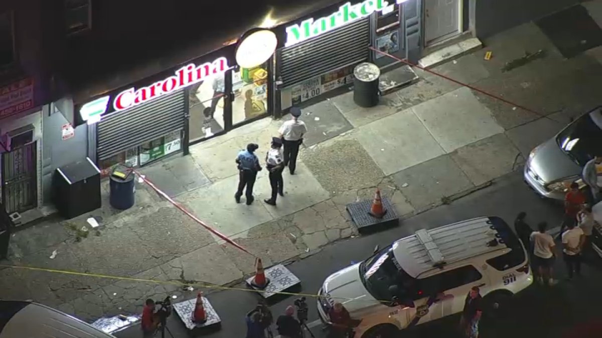 Gunman stands in line before shooting Philly market cashier: police ...