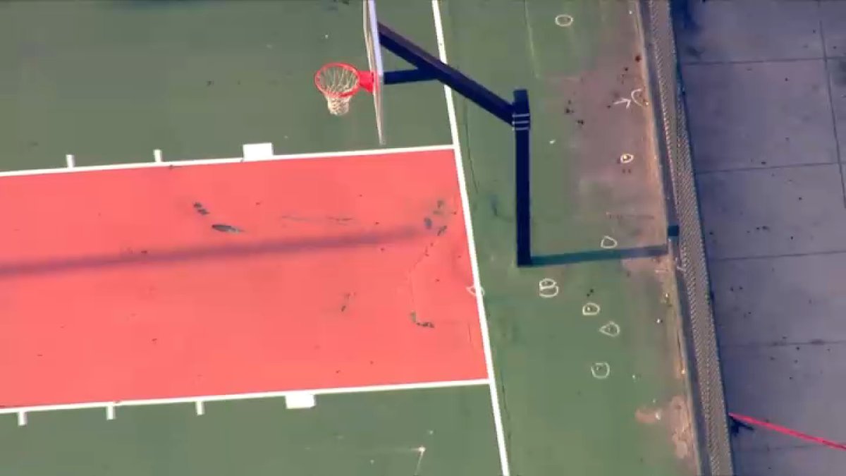 2 dead, 4 shot at basketball court in North Philly – NBC10 Philadelphia