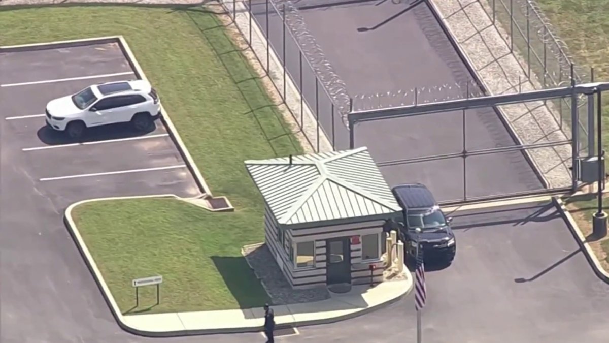 Manhunt for escaped killer continues in Chester County – NBC10 Philadelphia