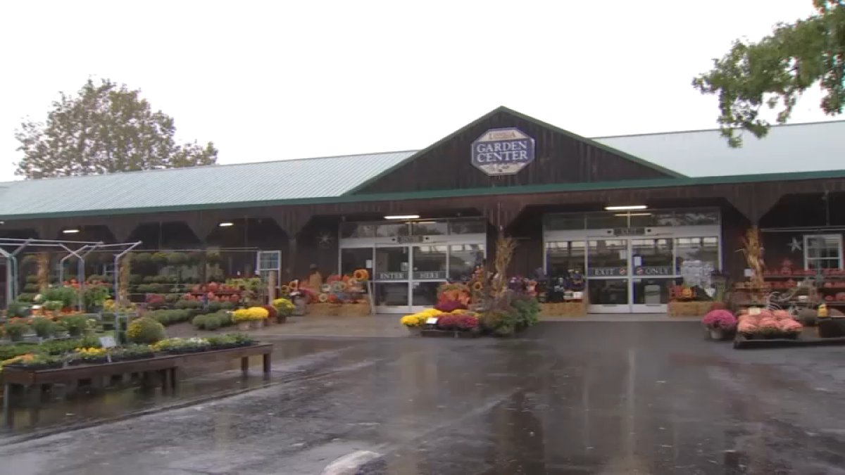 USDA report accuses Linvilla Orchards of several animal welfare ...