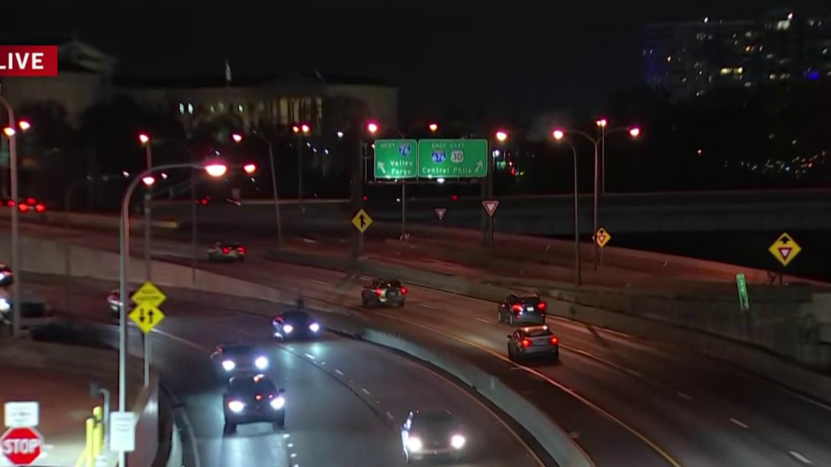 Traffic wasn’t bad for those making late-night trips for the holidays ...