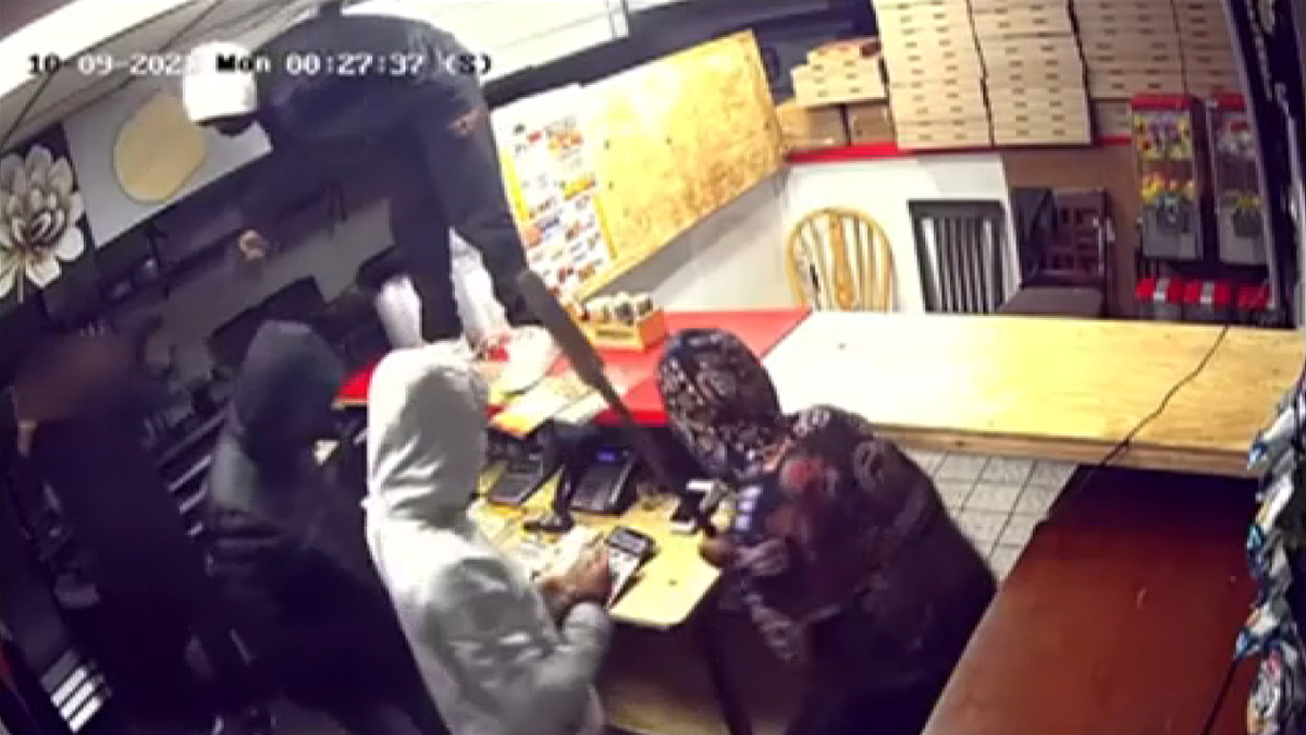 Armed Robbers Target Philadelphia Pizza Shop Police Say Nbc10